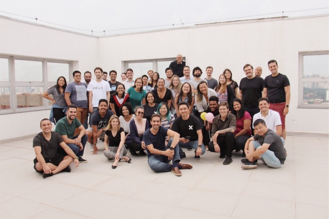 App que permite sacar salário quando quiser atende centenas de empresas ...