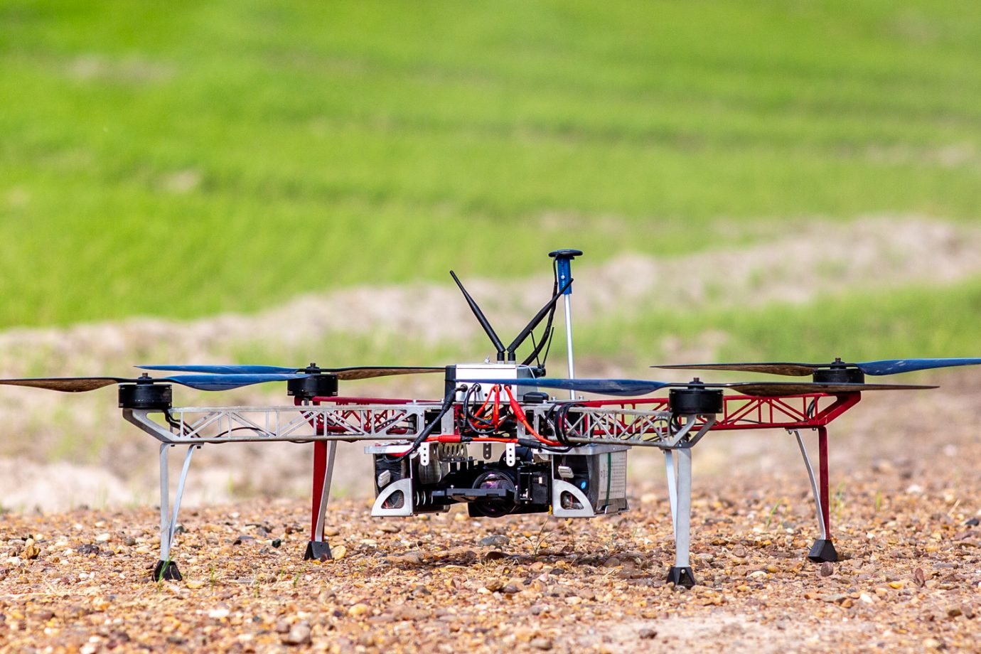 Startup de drones na agricultura recebe aporte milionário | Exame