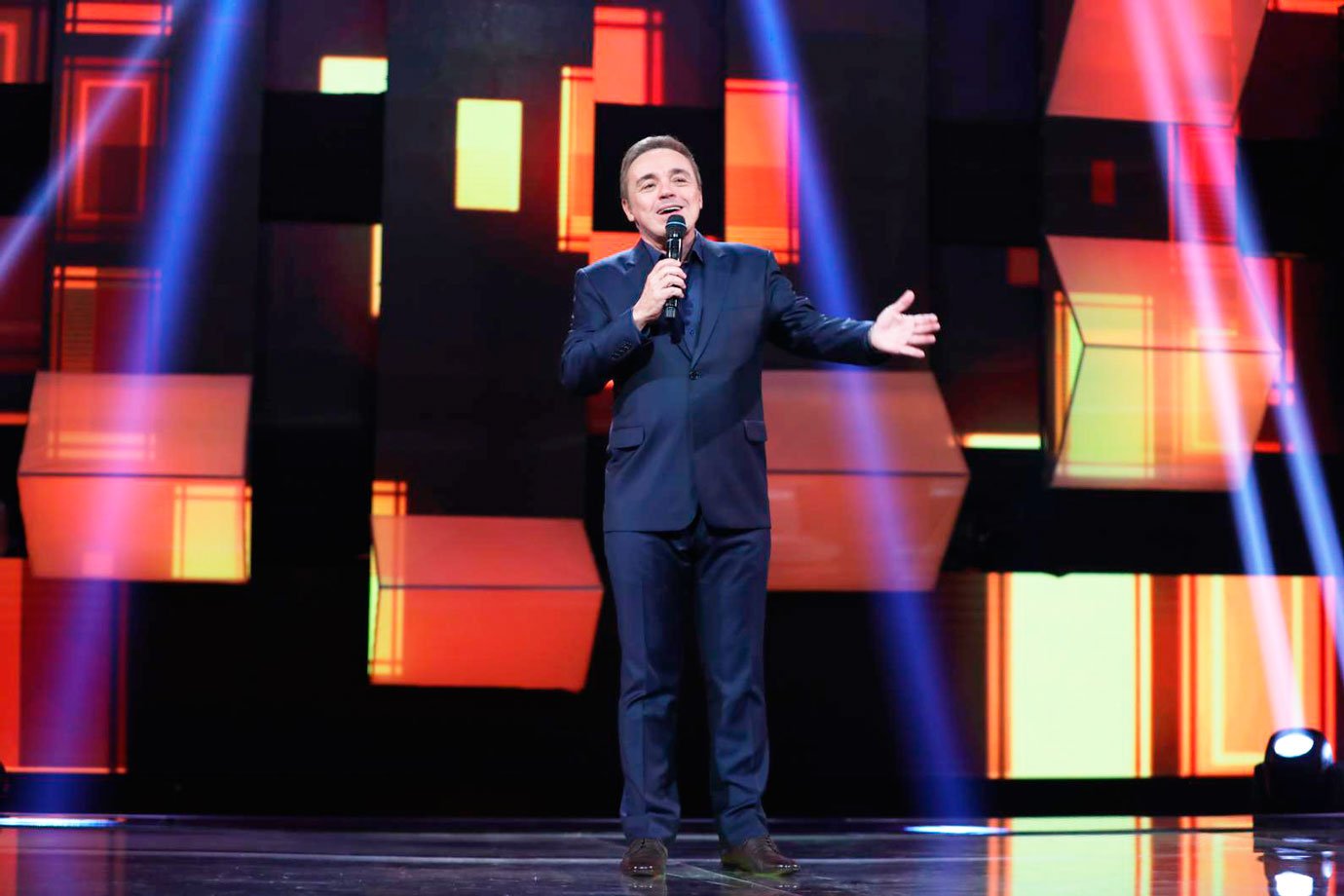 Apresentador Gugu Liberato morre aos 60 anos | Exame