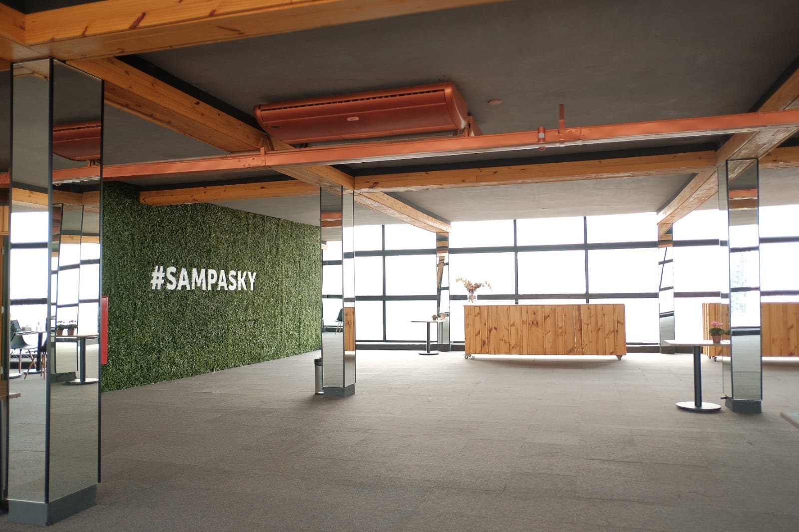 Prédio mais alto de SP ganha mirante de vidro e tem visitas a R$ 30 | Exame