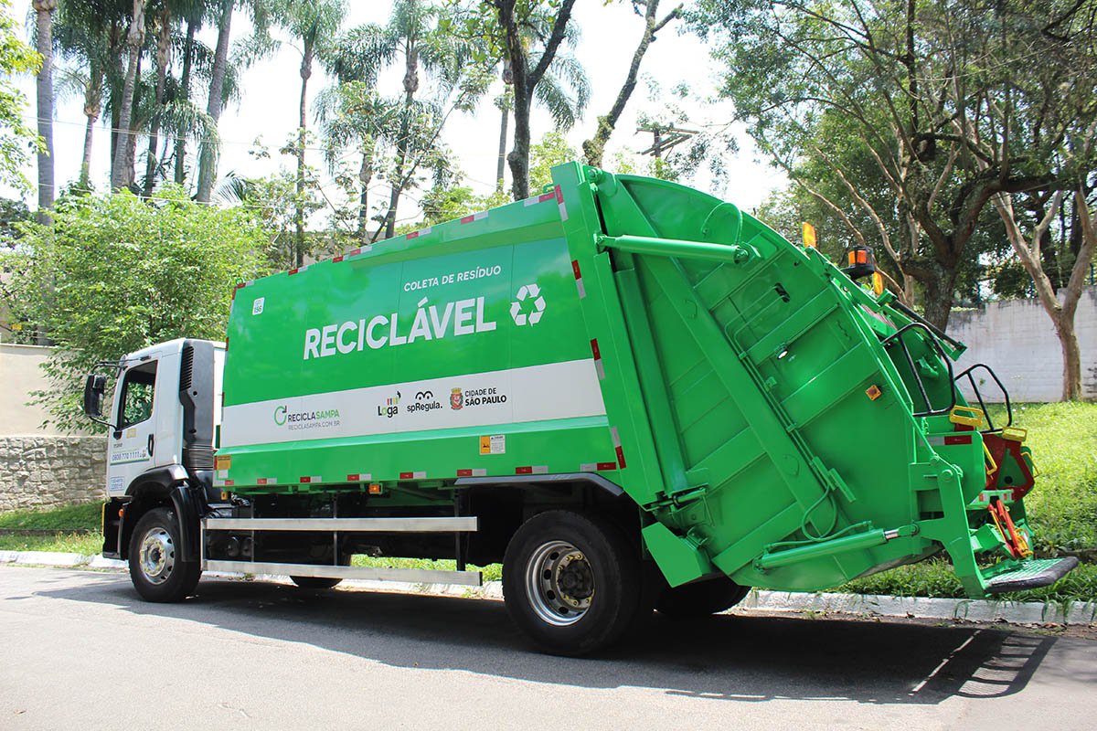 Como funciona a coleta seletiva do lixo? Serviço envolve uma ...