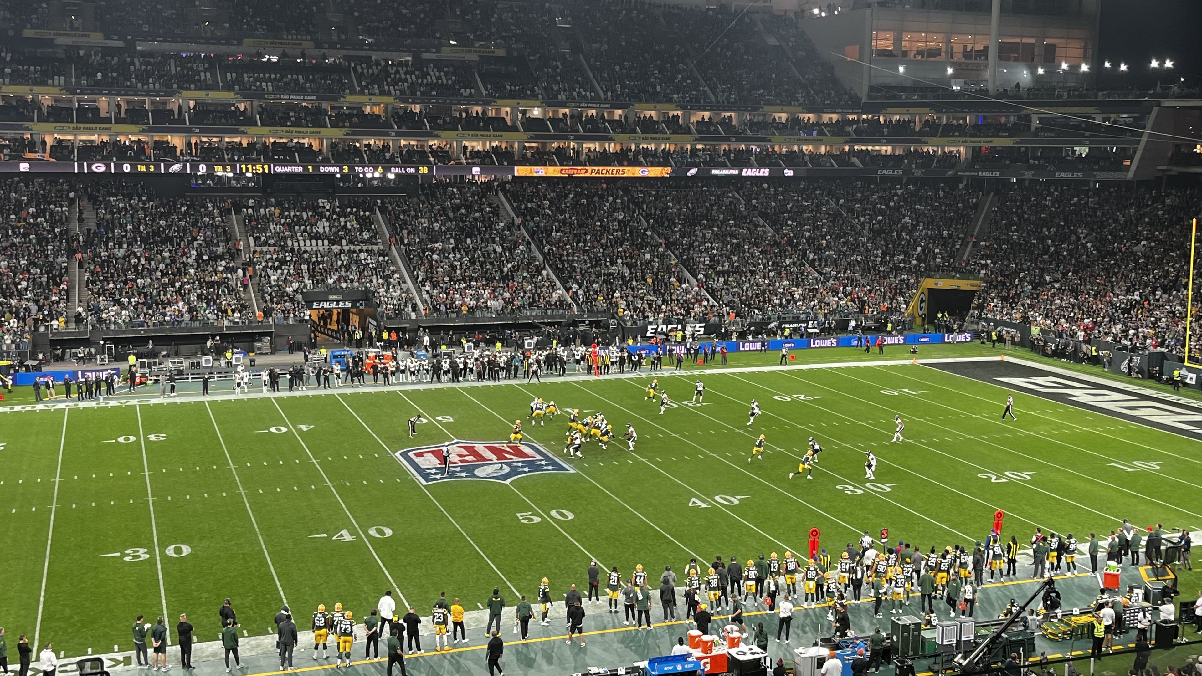 NFL no Brasil: Eagles garante a vitória por 34 a 29; veja como foi o jogo | Exame