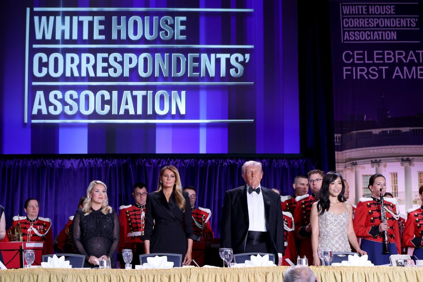 Trump é retirado de jantar em hotel nos EUA após sons de tiros; veja ...