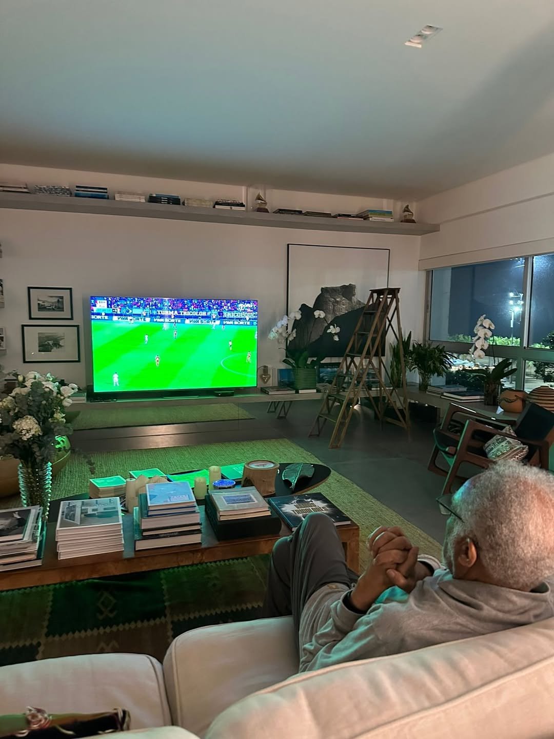 Flora e Gilberto Gil colocam à venda apartamento de 344 m² em ...
